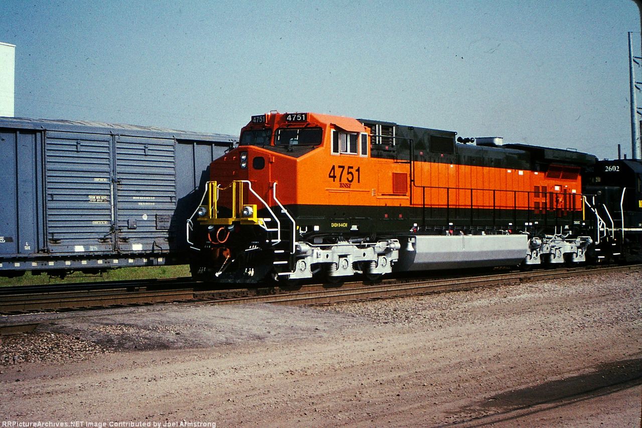 BNSF 4751